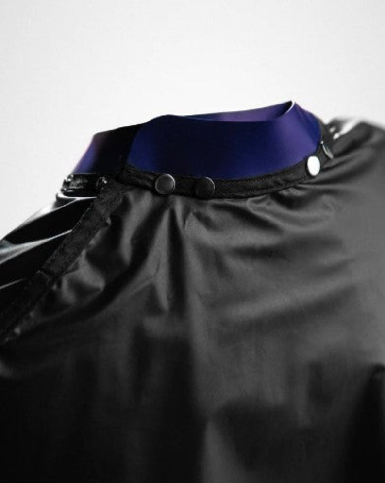 Zuka Professional Chemical Cape With Silicone Cape Seal - Black — WB ...
